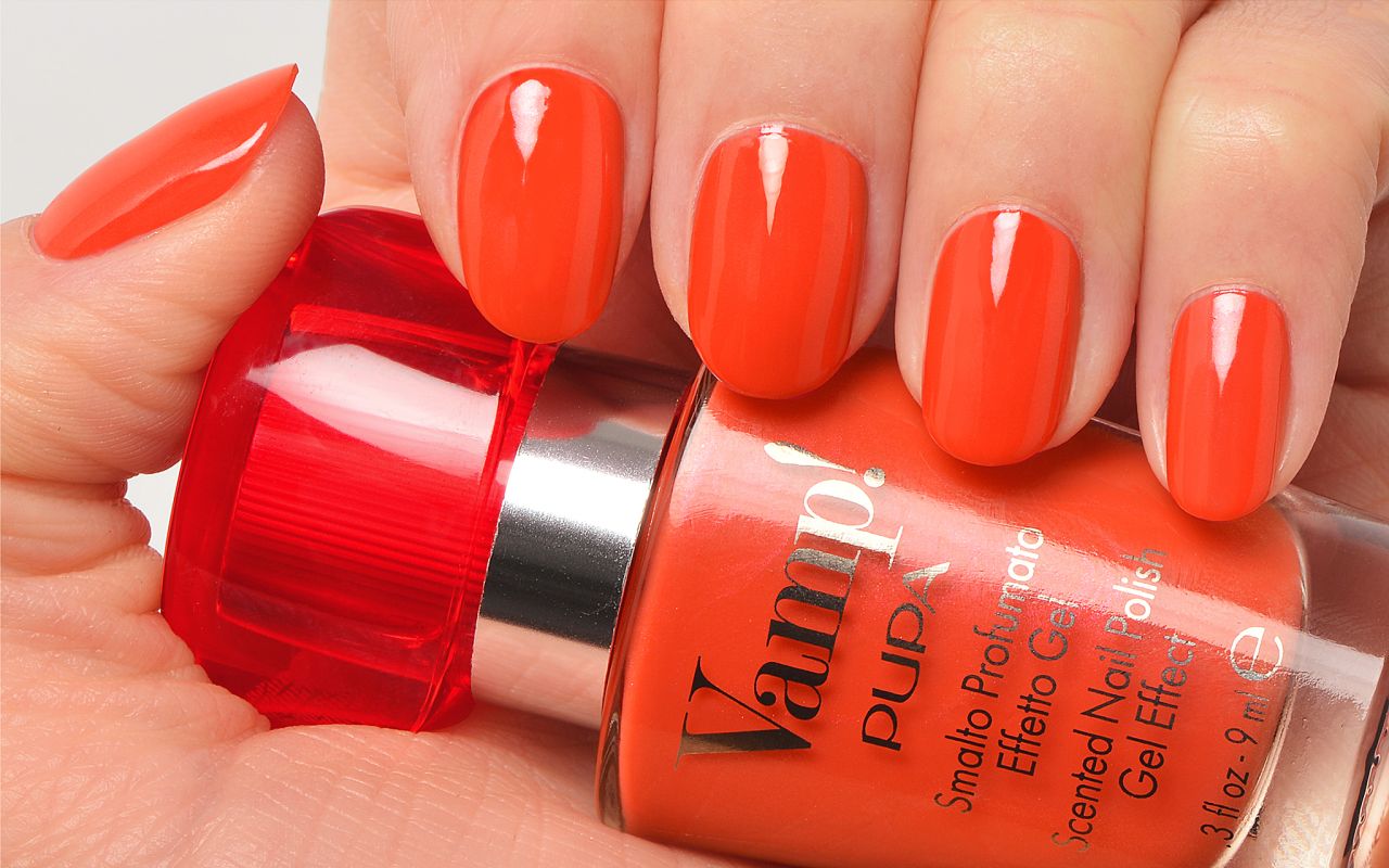 Vamp! Scented Gel Effect Nail Polish, red fragrance - PUPA Milano